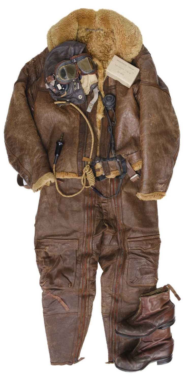 Lot 349 - Flying Clothing. WWII RAF C type flying
