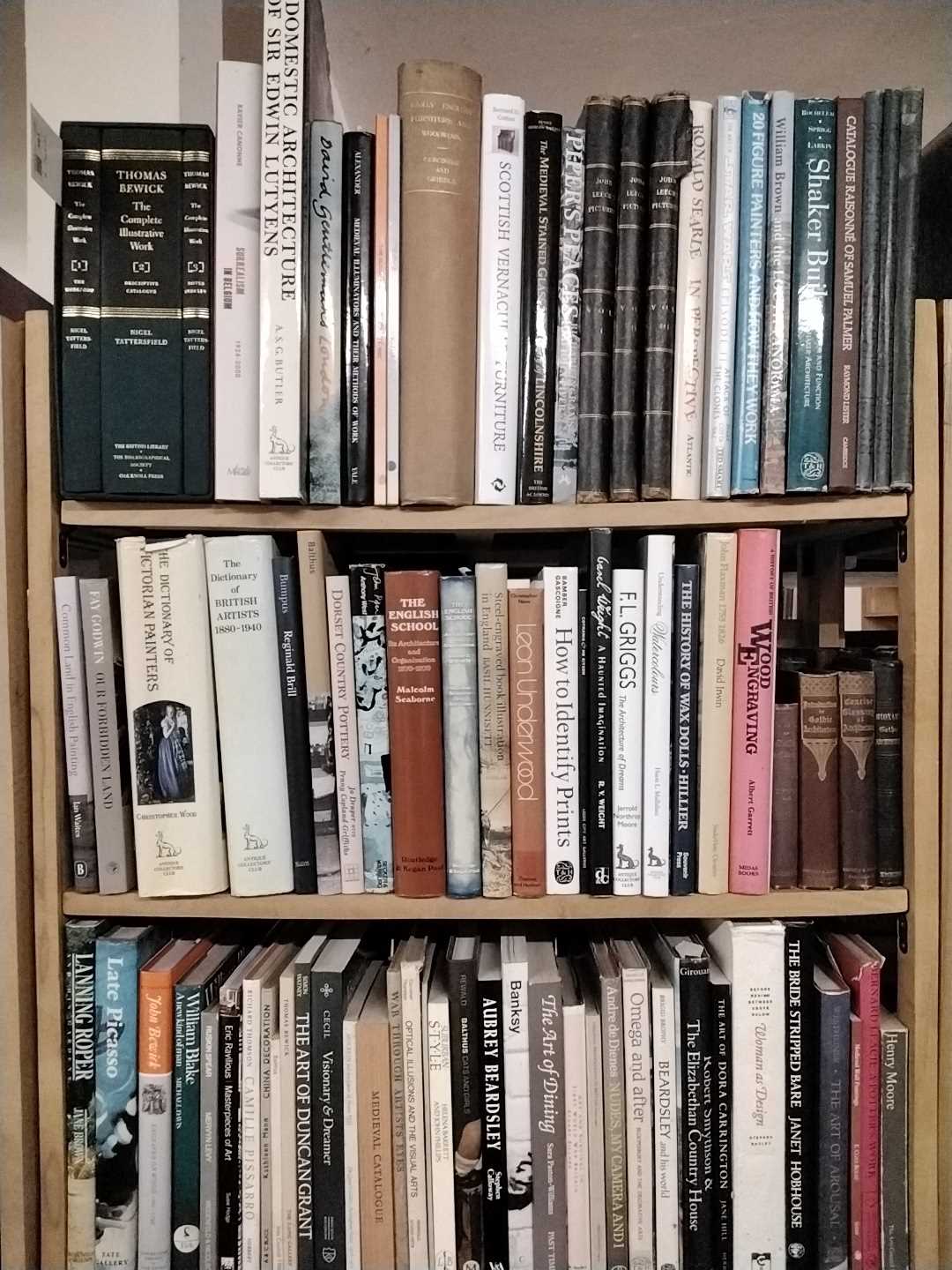 Lot 481 - Art. A large collection of art reference