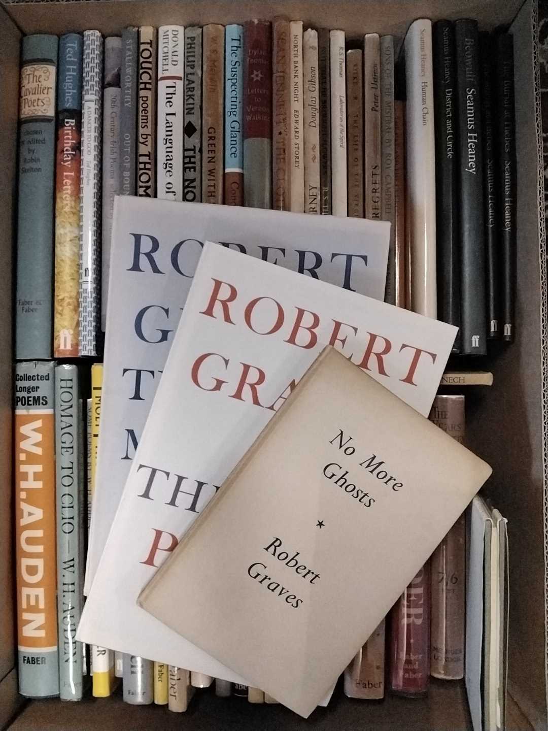 Lot 449 - Poetry. A collection of modern poetry, Faber