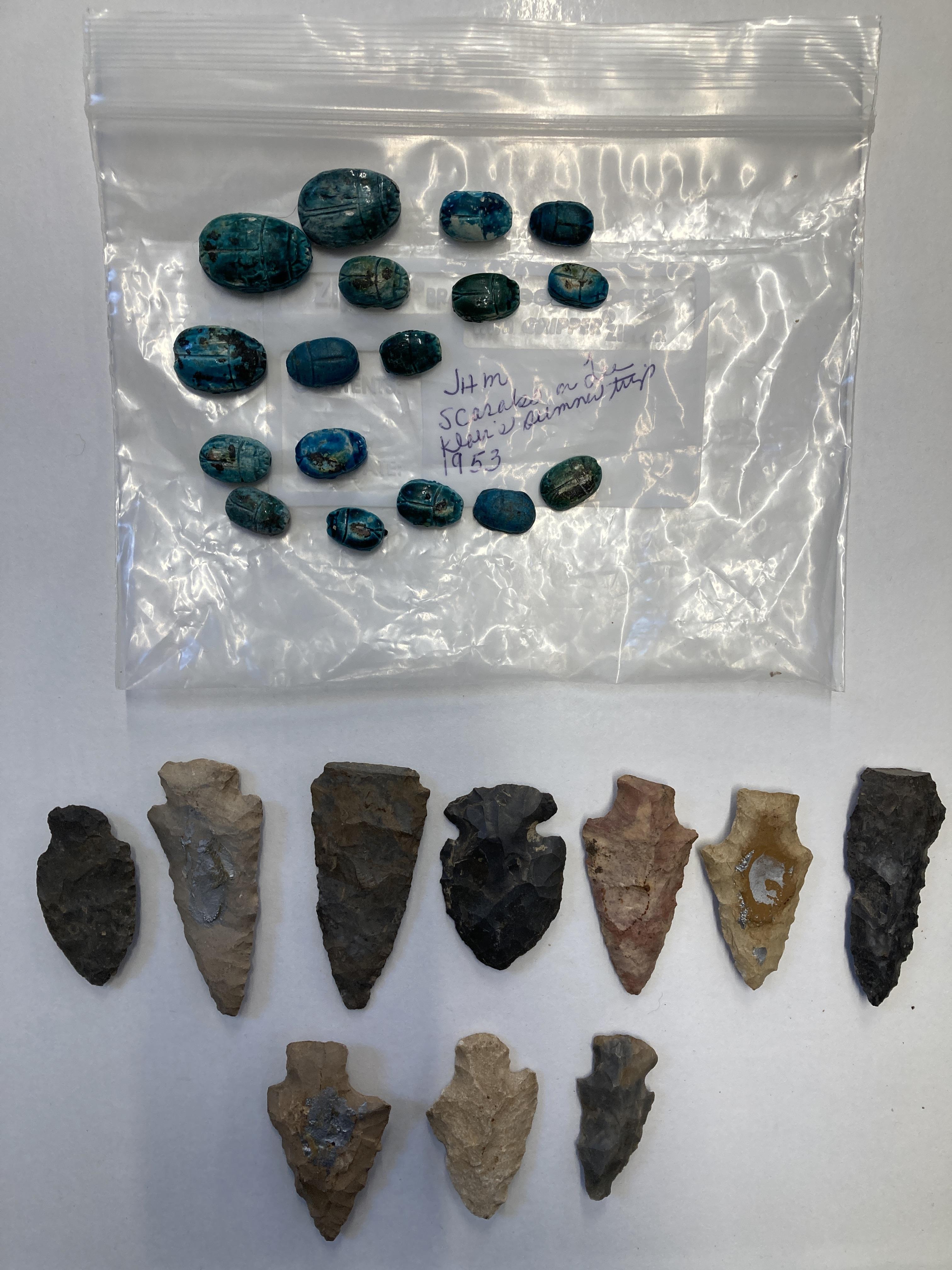 Lot 647 - Scarabs. A collection of 17 Egyptian faience