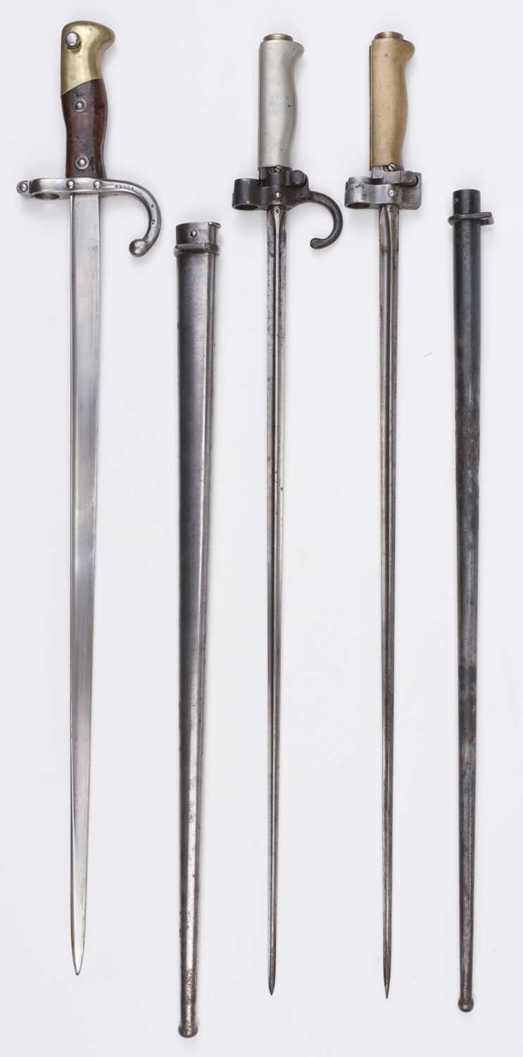 Lot 181 - French Bayonets. A French gras bayonet and