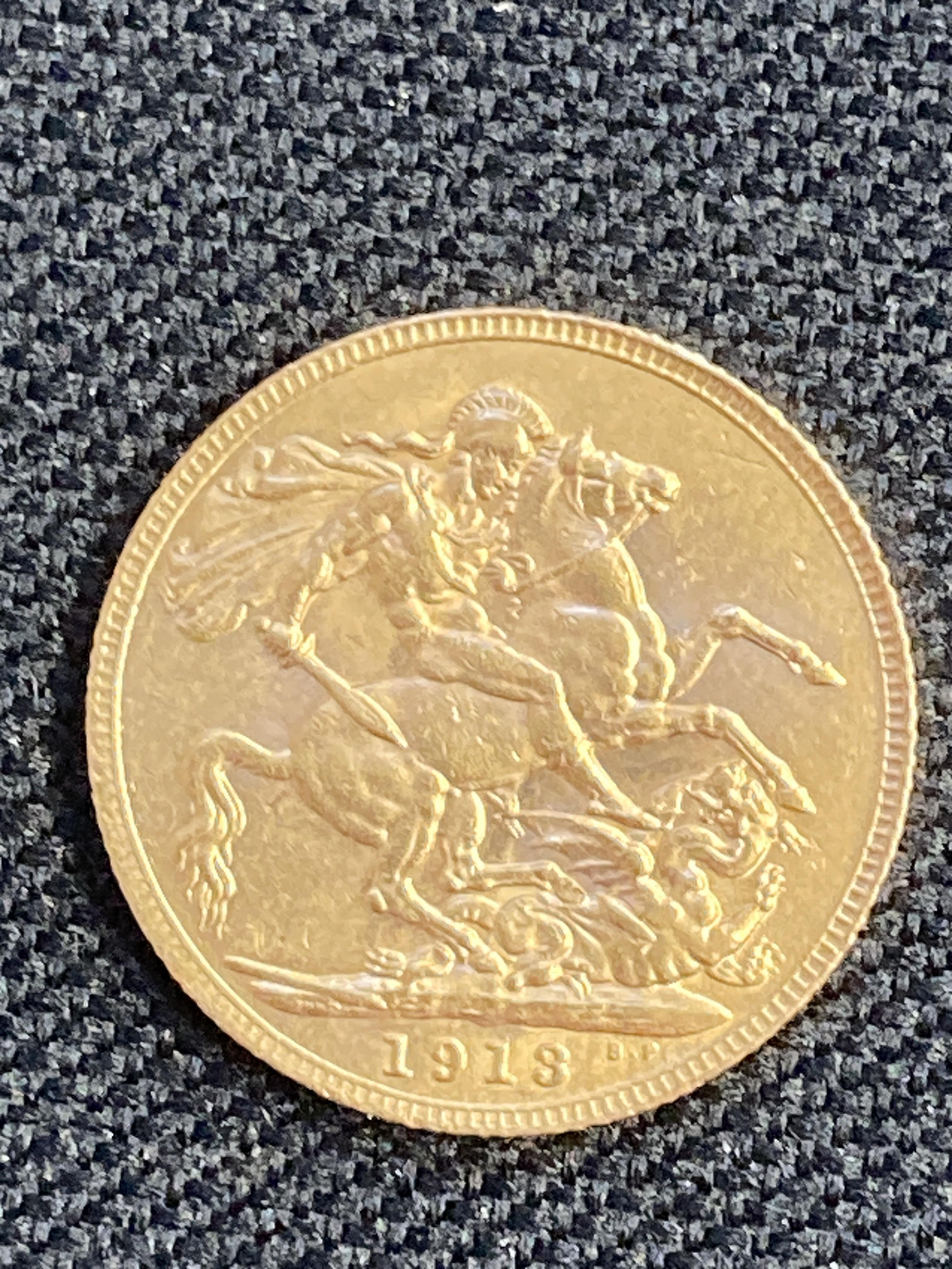 Lot 829 - Sovereign. George V Gold Sovereign, 1913,