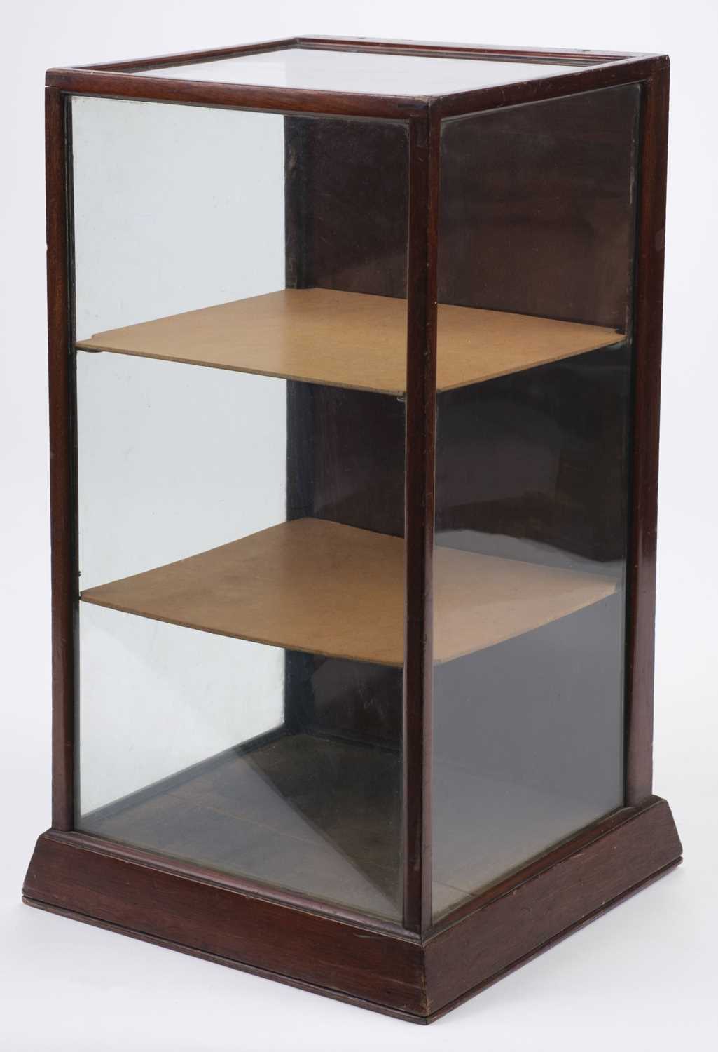 Lot 249 - Collector's Cabinet. An Edwardian tabletop