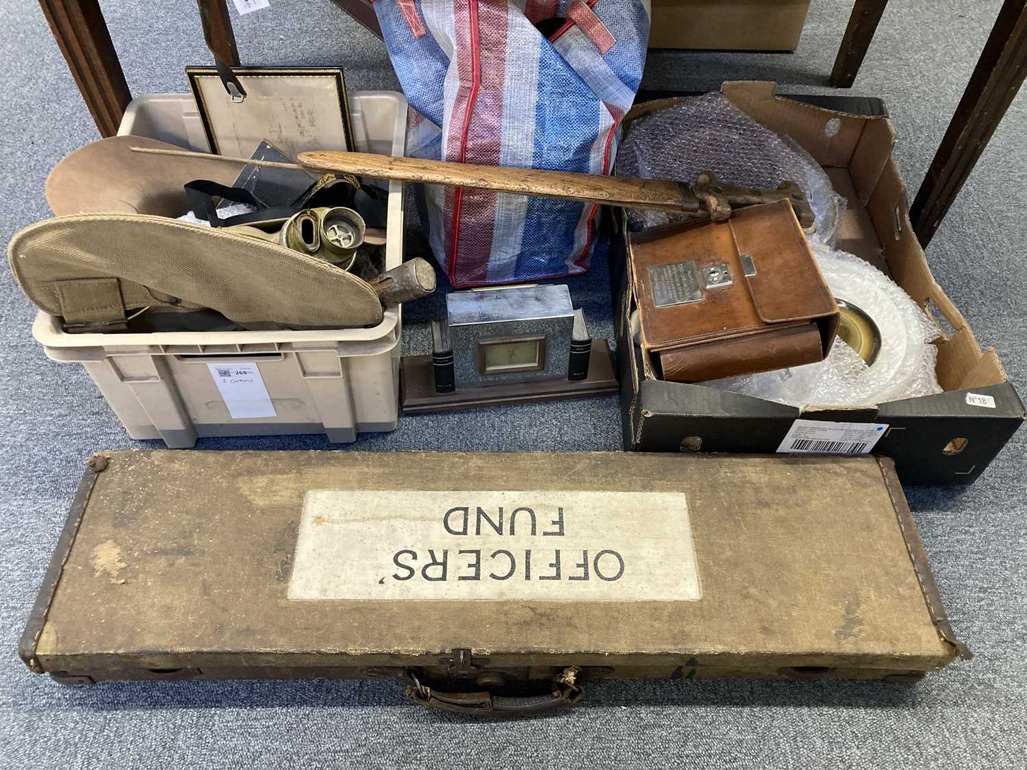 Lot 263 - Gun Case. A canvas shotgun case, early 20th