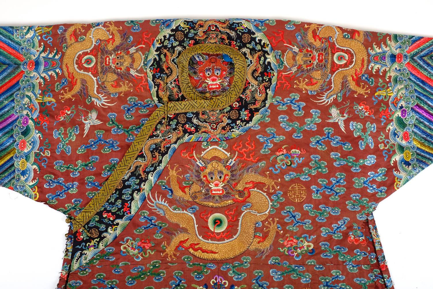Lot 402 - Chinese Dragon Robe.