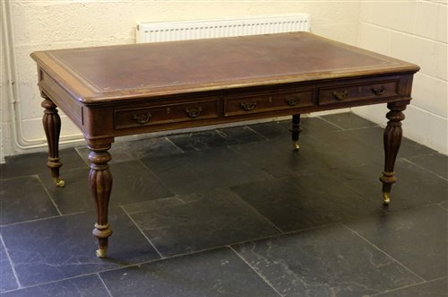 Lot 461 - Partners Table.