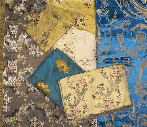 Lot 451 - Spitalfields.