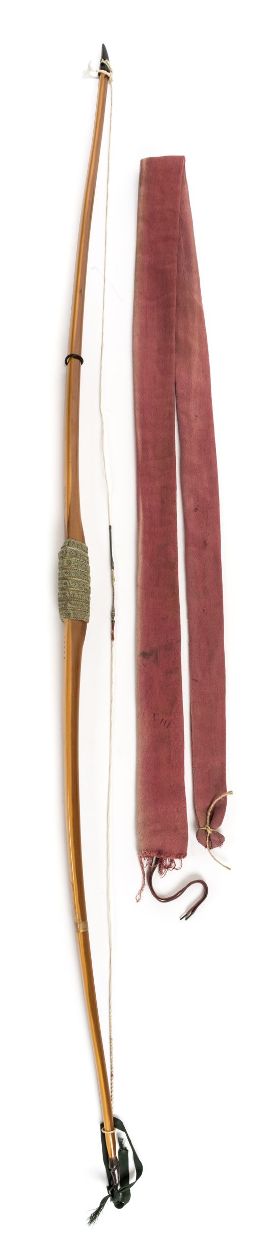 Lot 210 - Longbow.